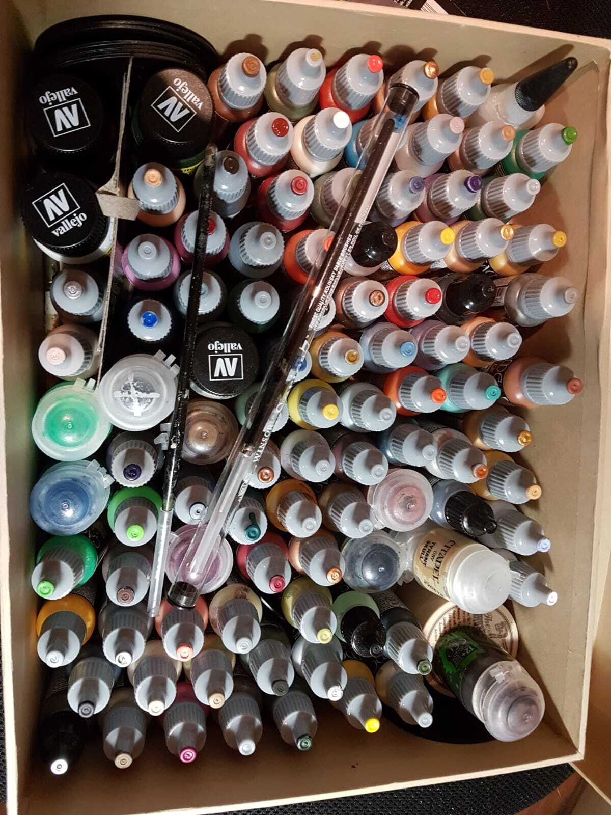 Getting started with mini painting – Scroll for Initiative